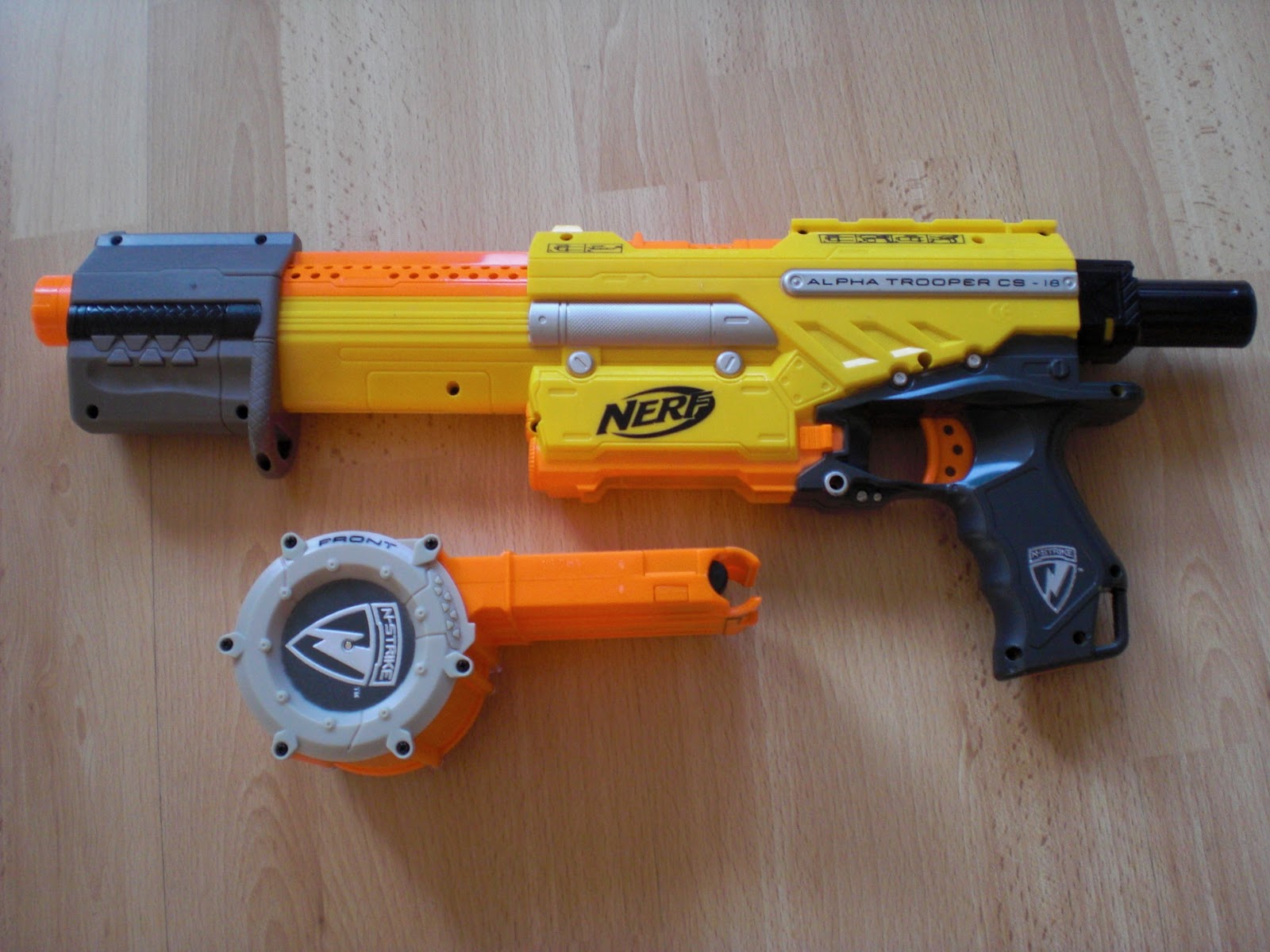 Dartblaster-World: Nerf - Alpha Trooper CS-18