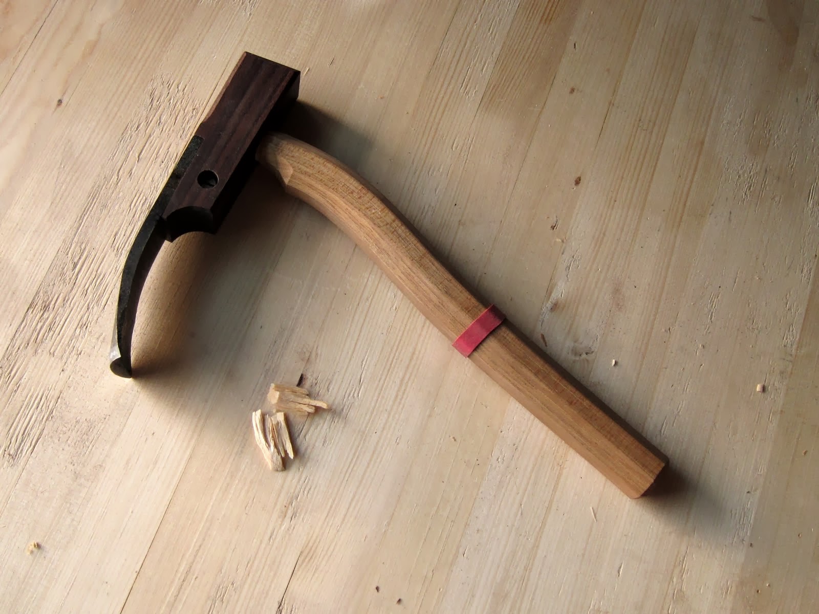 Tim Manney Chairmaker: A little bit more about the adze.