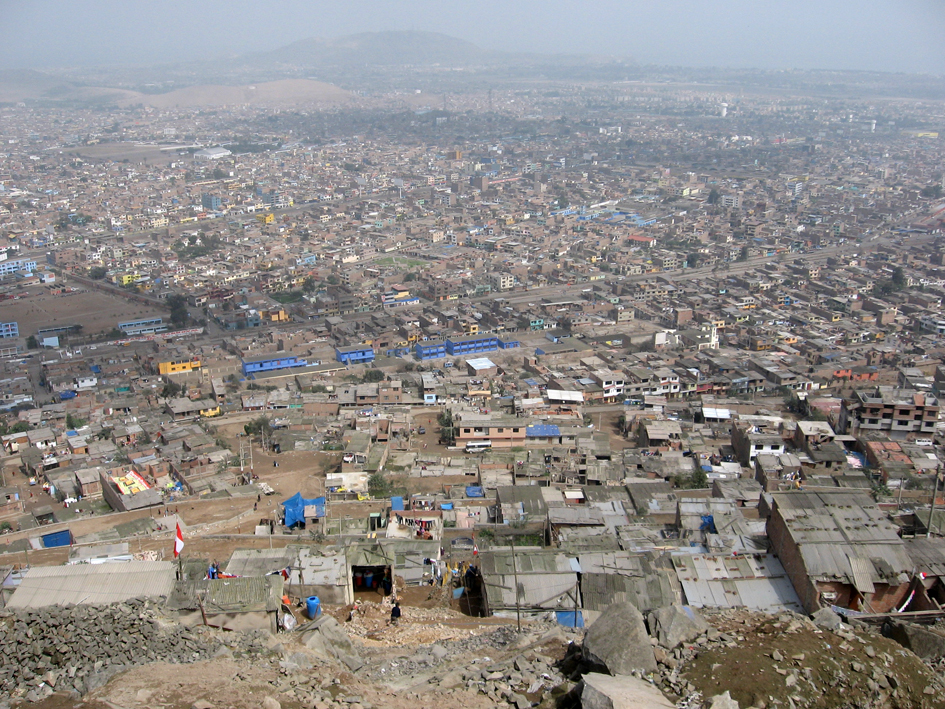 Lo huachafo en la arquitectura: Lima: barriadas y pueblos jóvenes (A ...