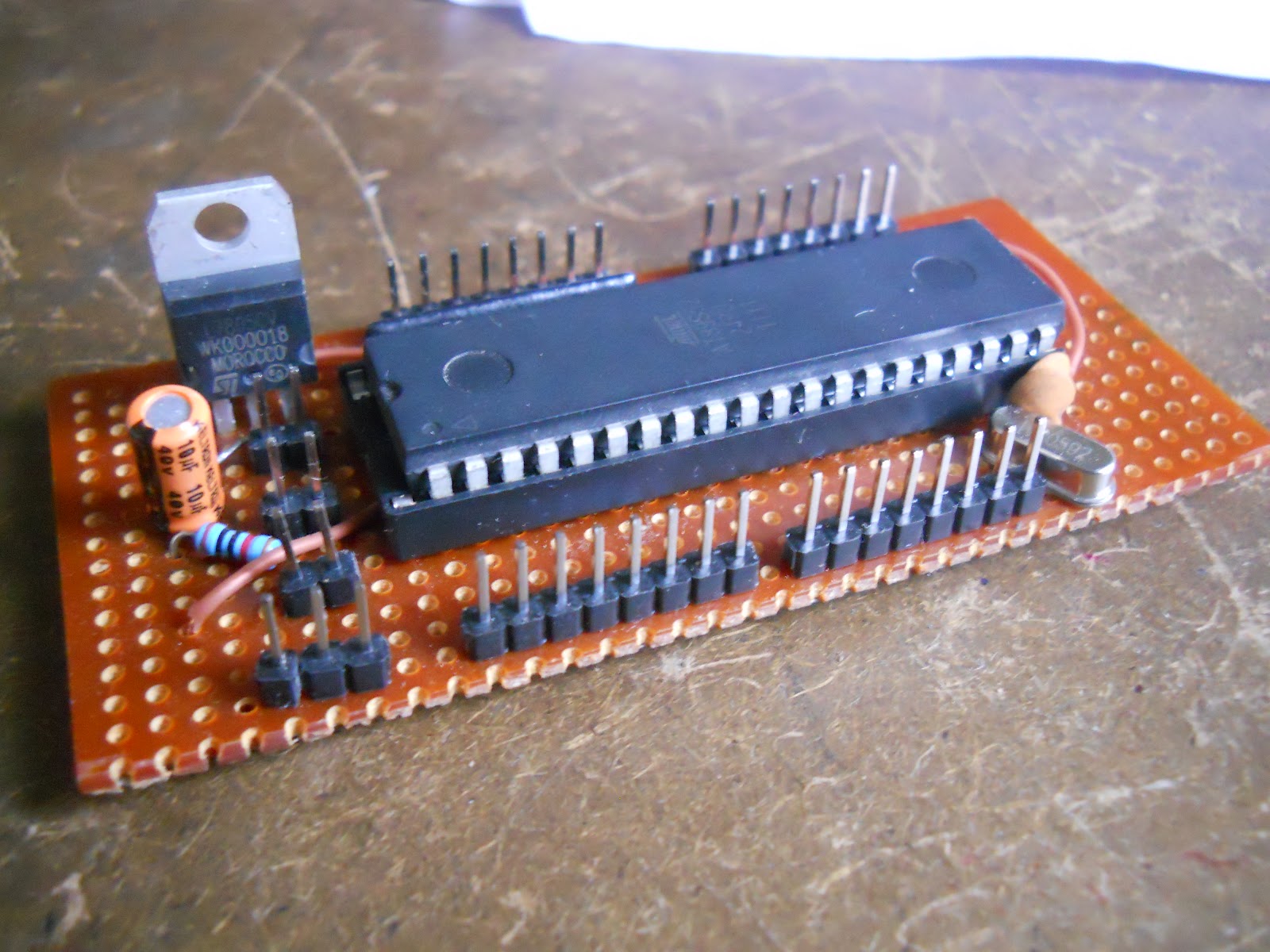 ROBO ZONE: home made 8051training board