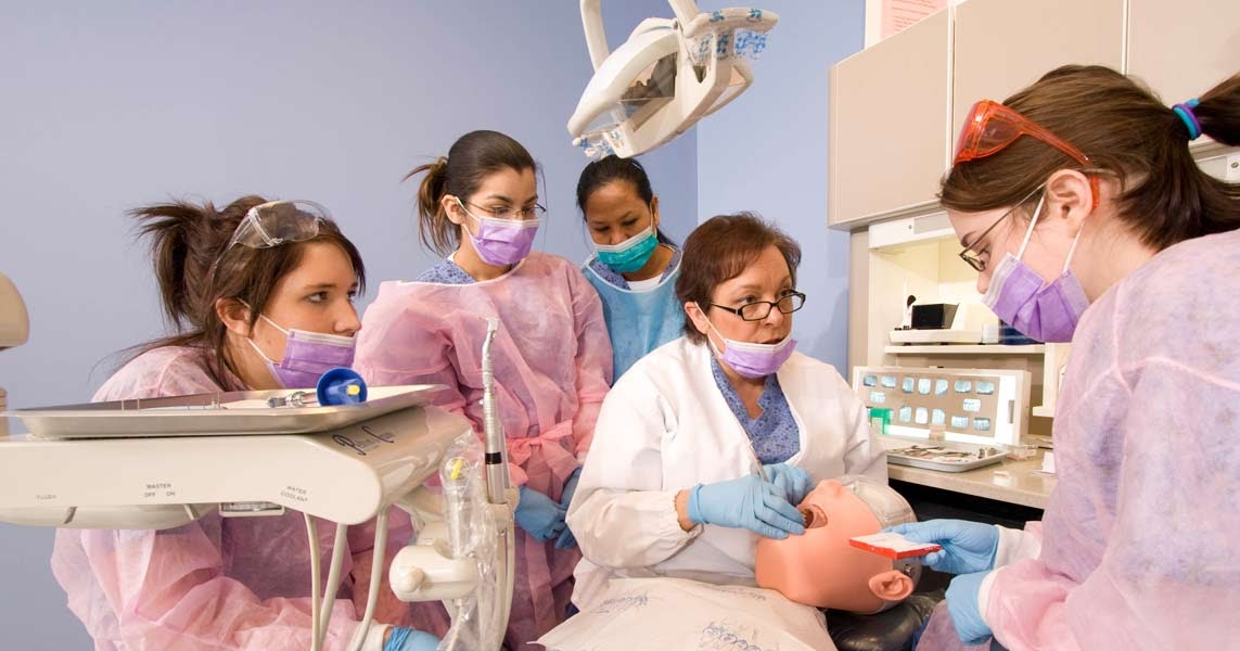 Dental Assistant Career Colleges ~ Dental Assistant
