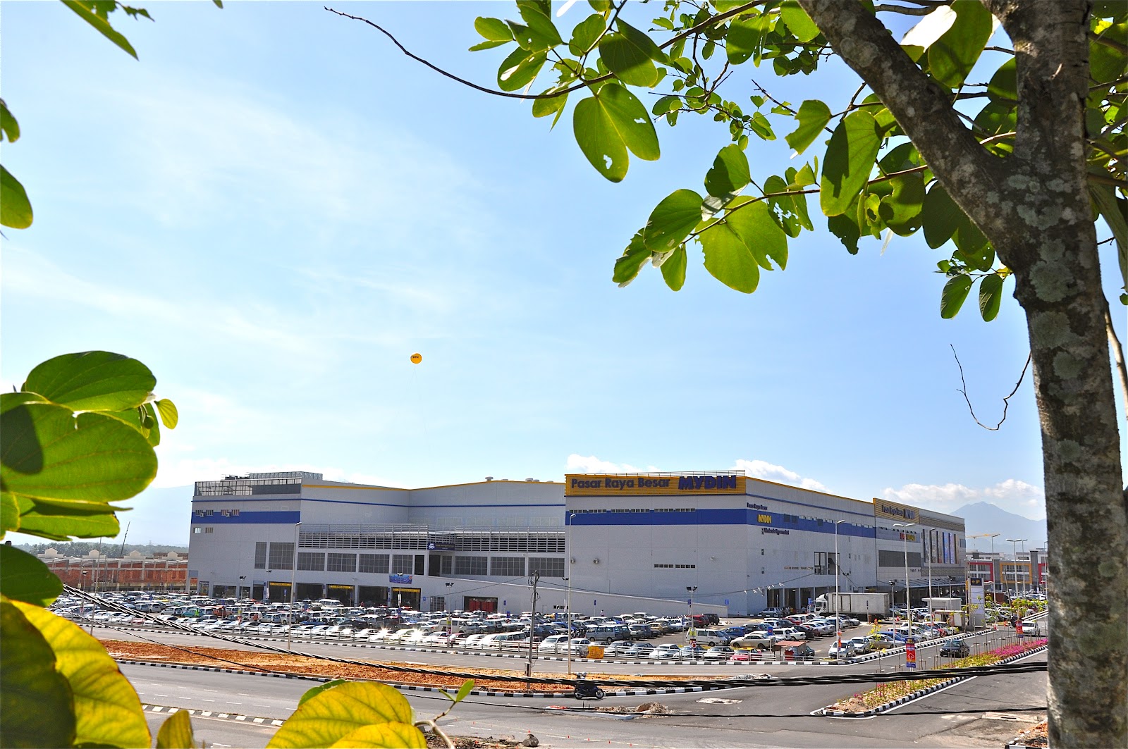 Syabas Homes: 5. MYDIN MALL DIBUKA DI MERU RAYA, IPOH