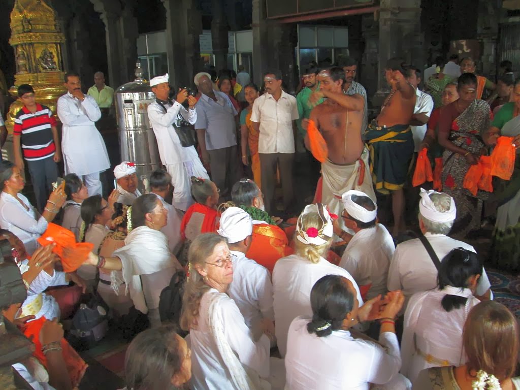Sri Ratu Peranda Visits Arunachaleswarar Temple - ARUNACHALA GRACE