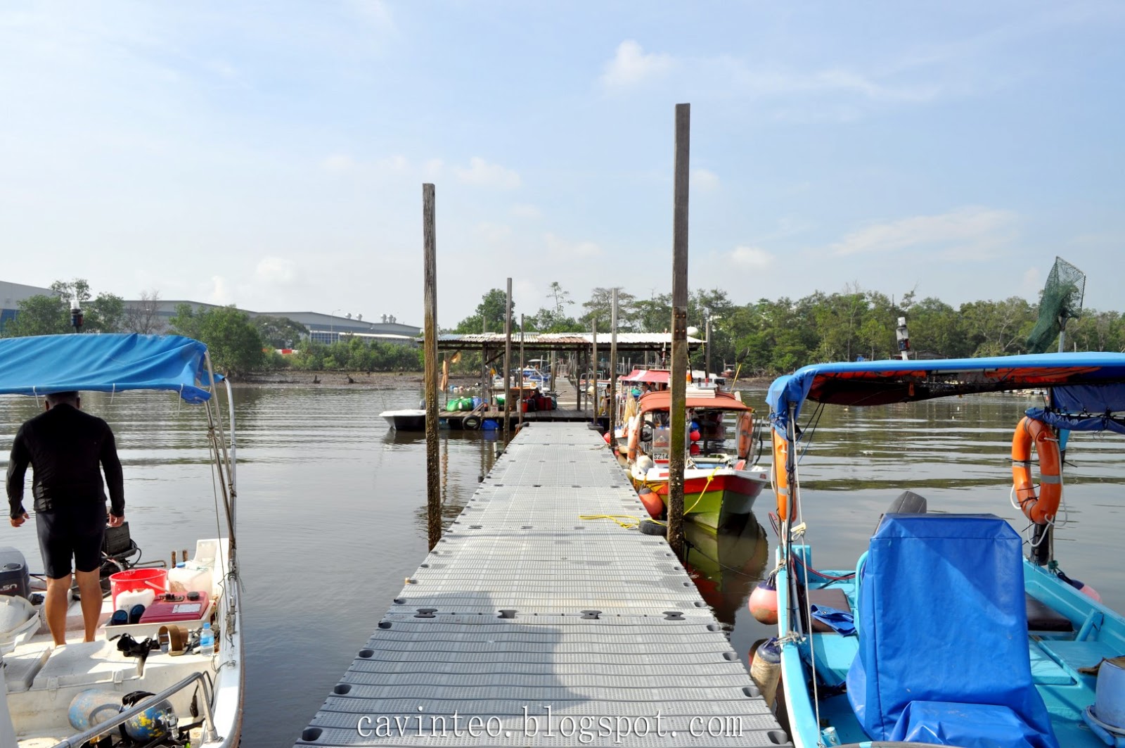 Entree Kibbles: Entering Jenal Jetty Near Yishun Dam - Said to be the ...