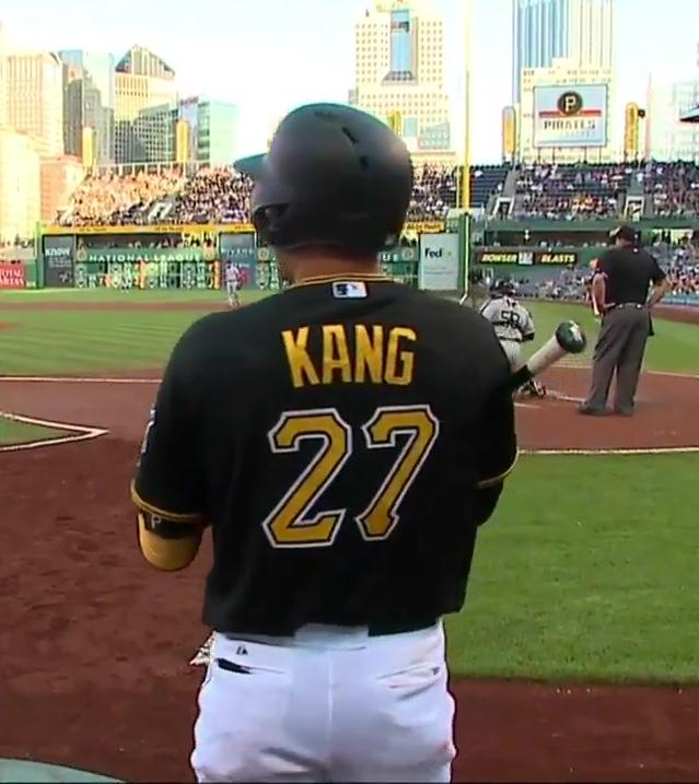 매팅리 인터뷰중이네요 : MLBPARK