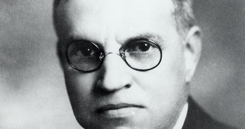 Yours in...: #720 I am Robert Reamer. I'm kind of a big deal.