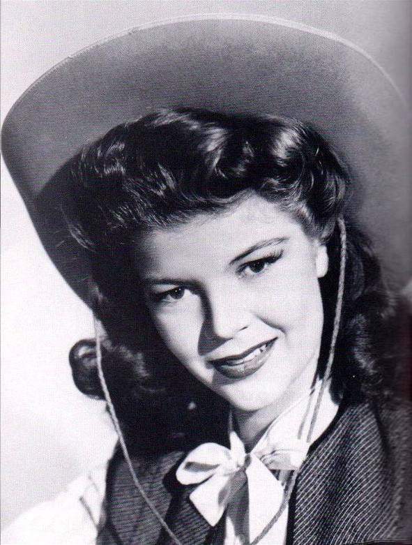 WESTERN MOOD: THE COWGIRLS