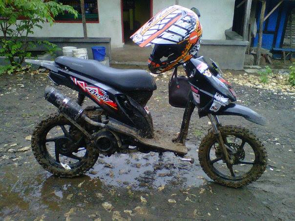 Honda Beat FI Modifikasi trail minimalis