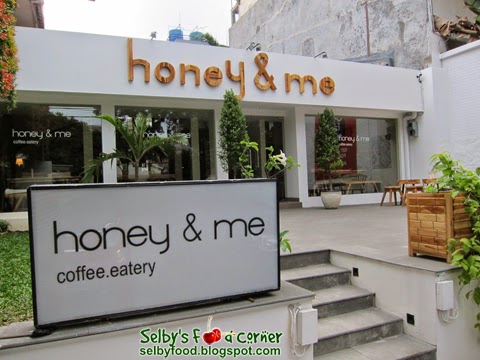 Selby's Food Corner: Honey & Me Coffee.Eatery