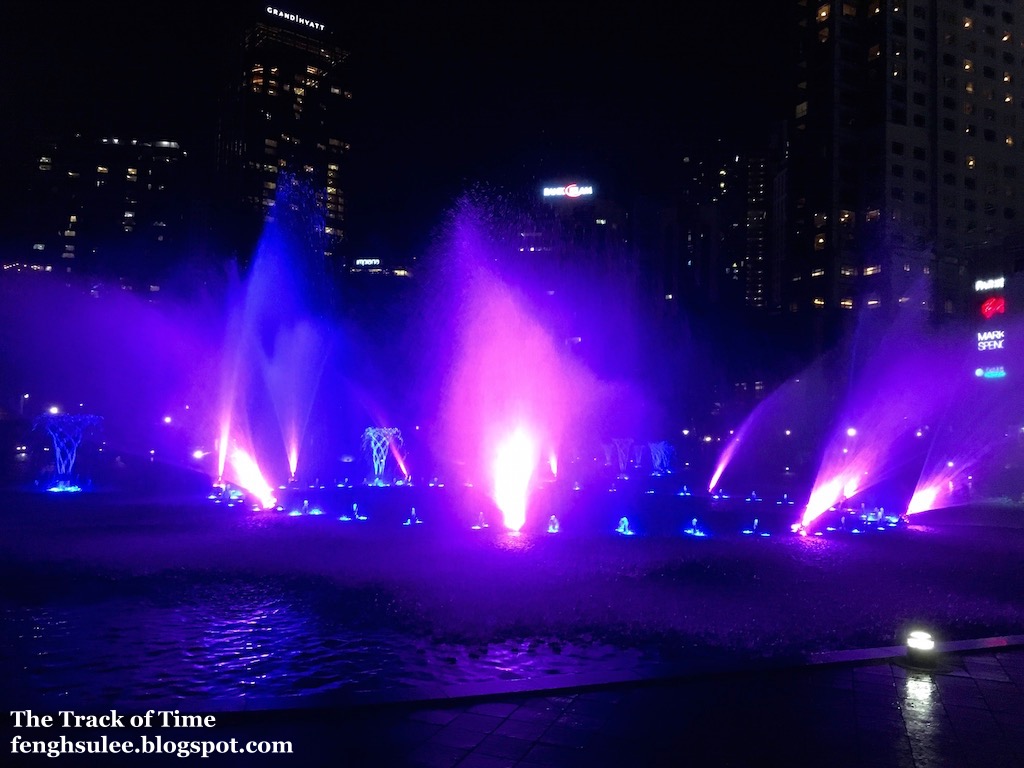 KLCC Lake Symphony Water Fountain Show | The Track of Time