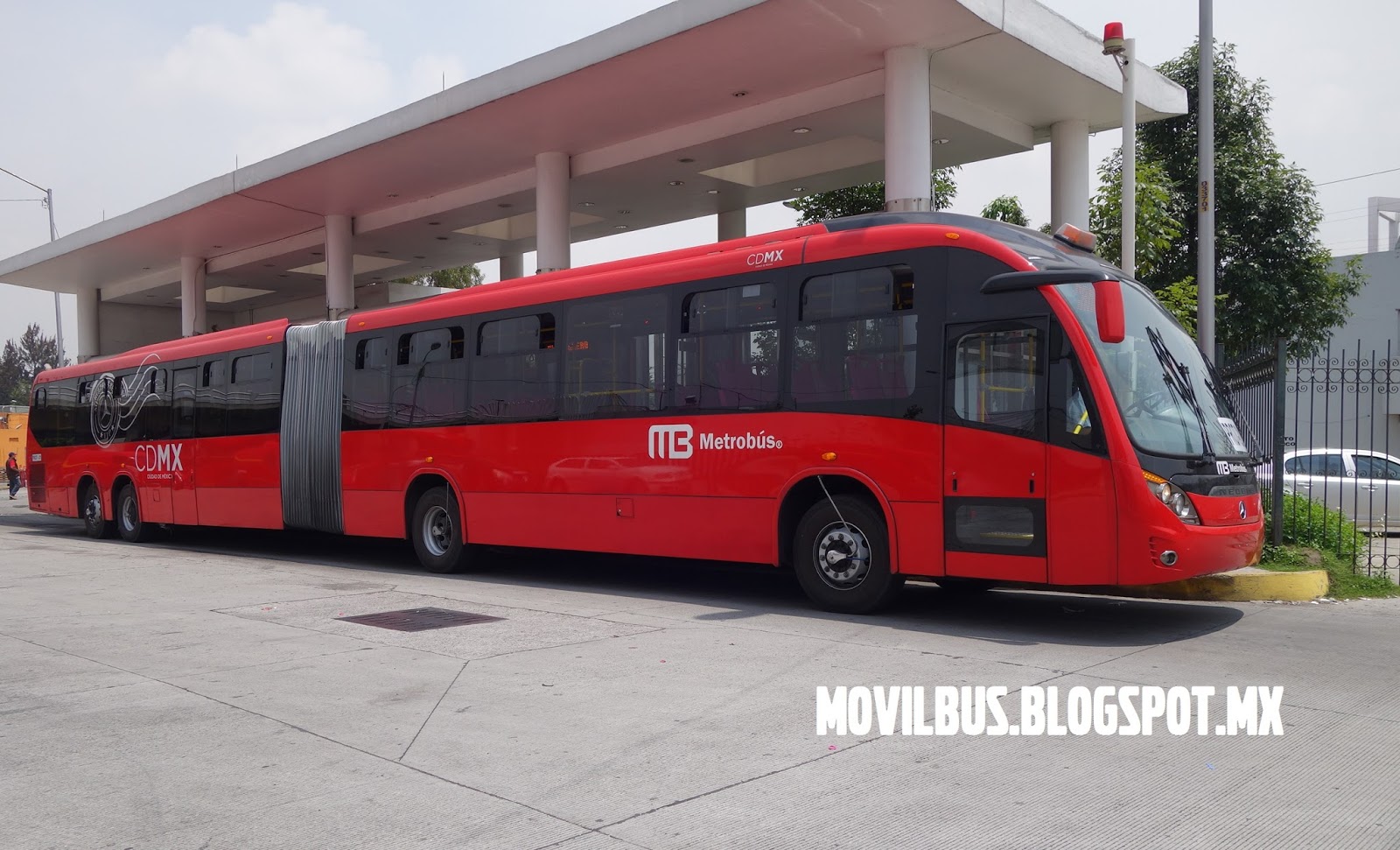 MERCEDES BENZ NEOBUS MEGA BRT SUPER ARTICULADO.