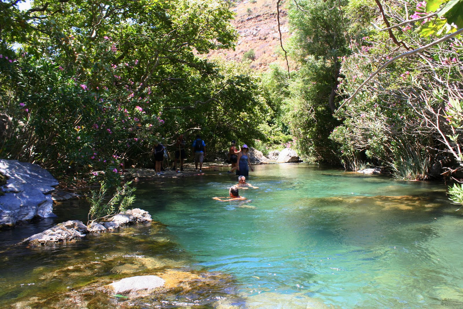 EXPLORE MOUNTAINS: ΚΟΥΡΤΑΛΙΩΤΙΚΟ ΦΑΡΑΓΓΙ (ΜΟΝΗ ΠΡΕΒΕΛΗ)