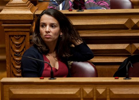 A Ana Drago é muito mais que a corrente "Manifesto", pode vencer a ...