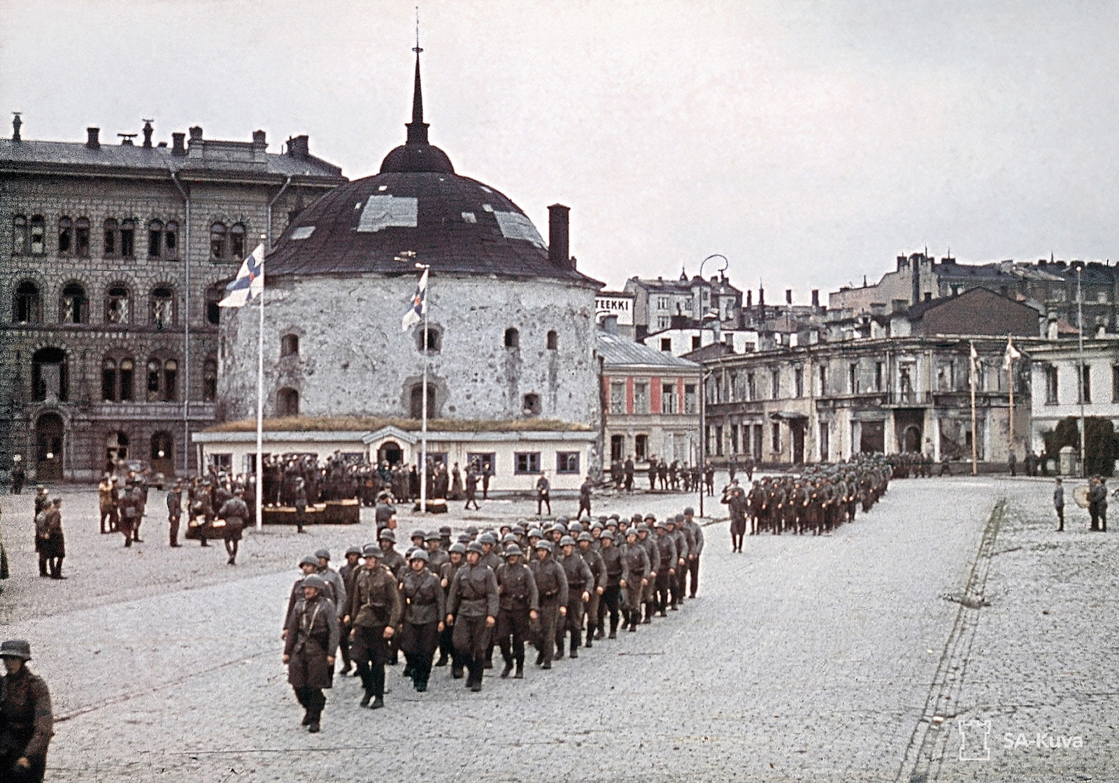 World War II in Color: Finnish Victory Parade at Viipuri
