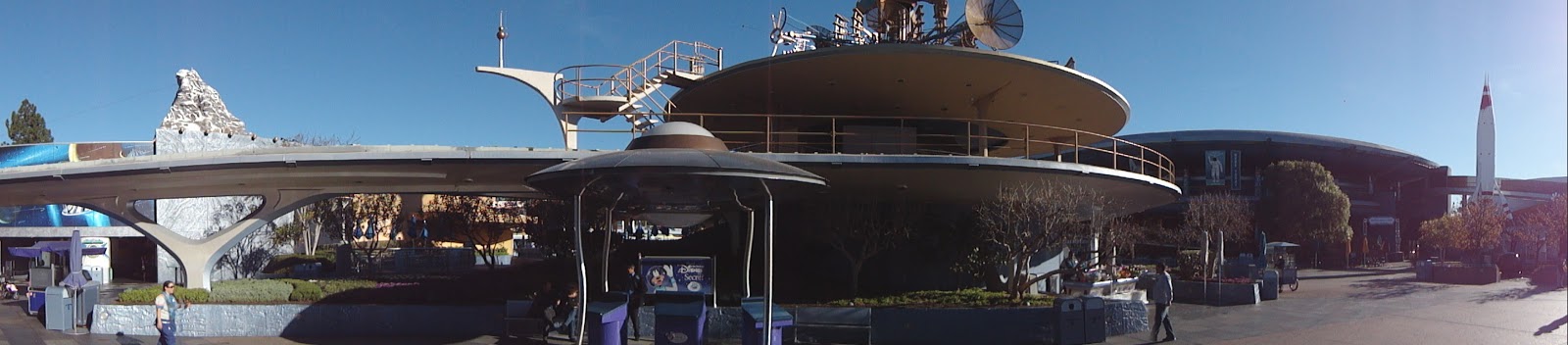 Disneyland: Tomorrowland Rocket Rods