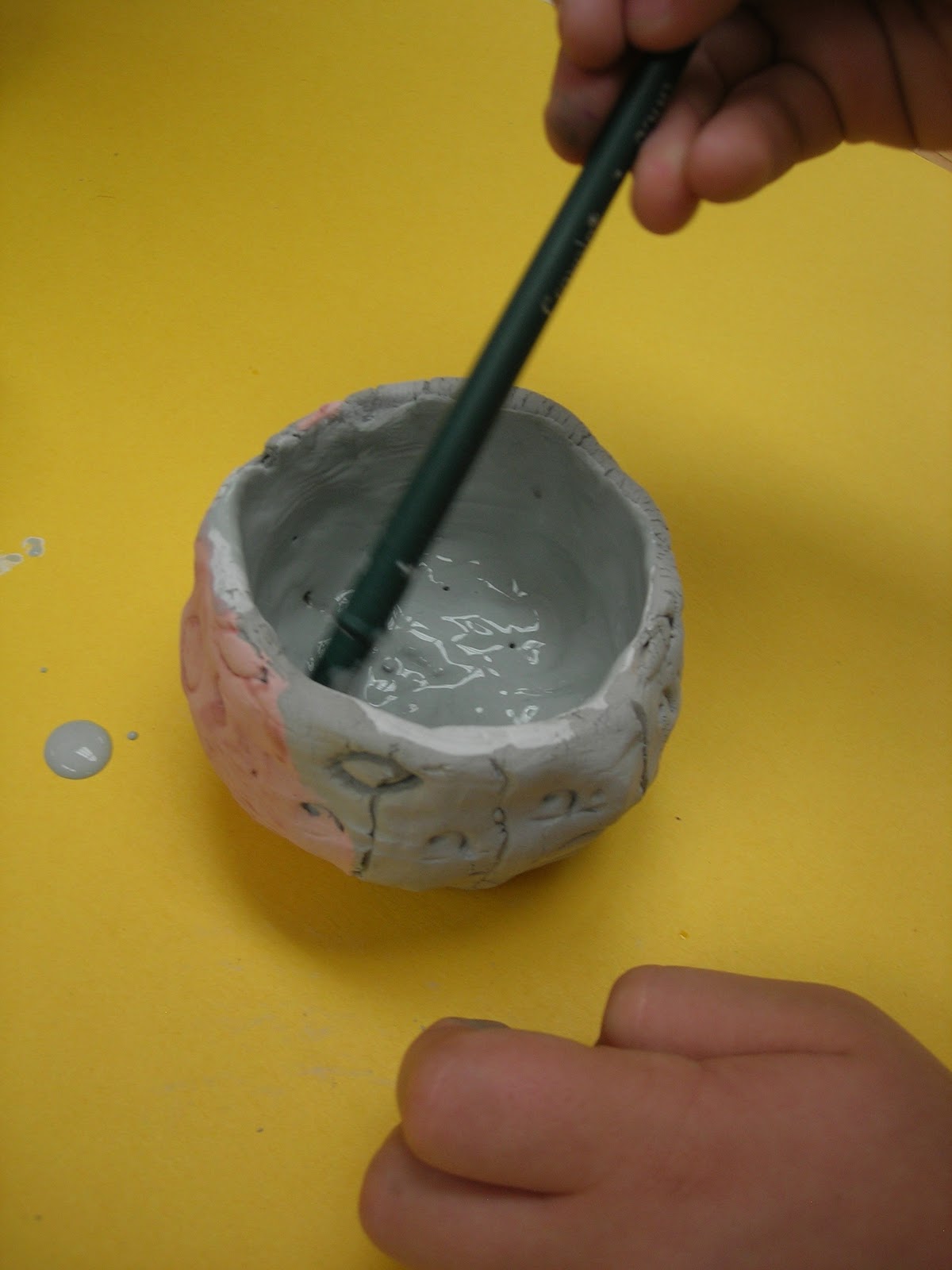 Mrs. Manzella's Student Gallery: 2ND GRADE: PINCH POTS