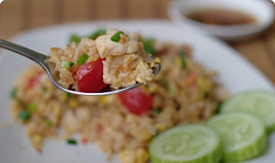 Khao Pad Gai (ข้าวผัดไก่) Fried Rice with Chicken