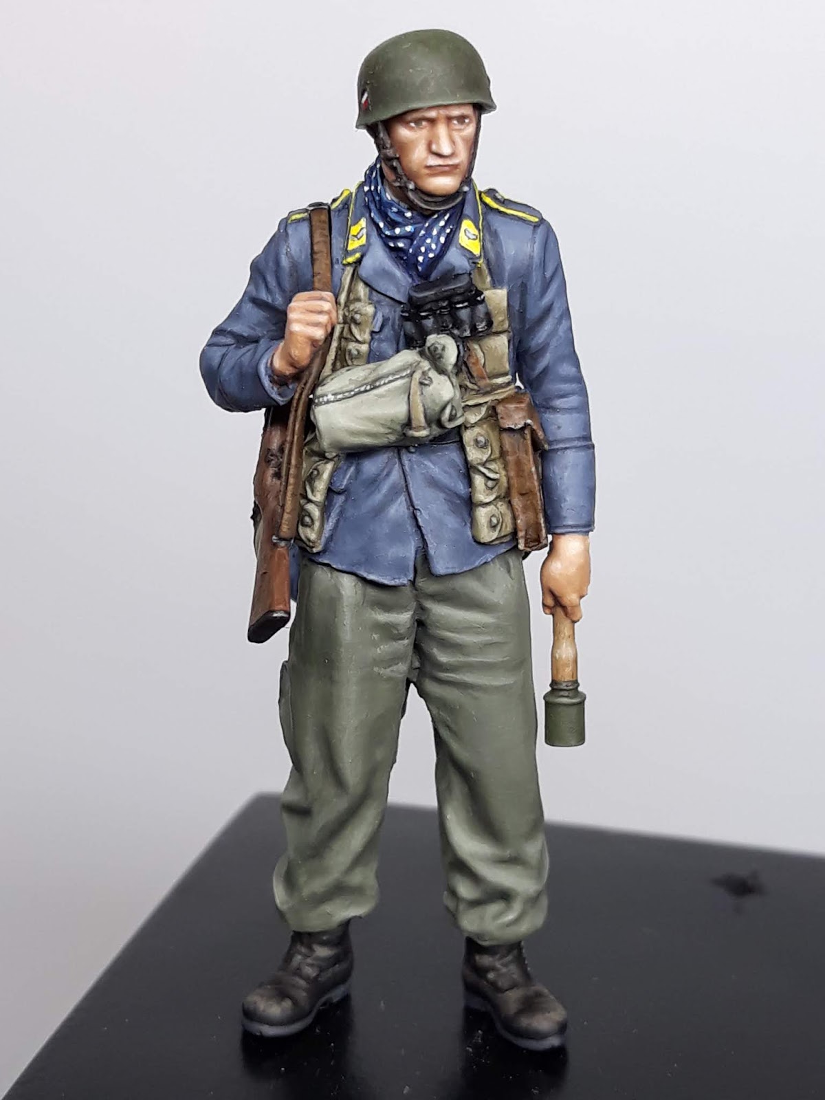 Andy's Grey Army: Andrea Miniatures Fallschirmjager, Holland 1940
