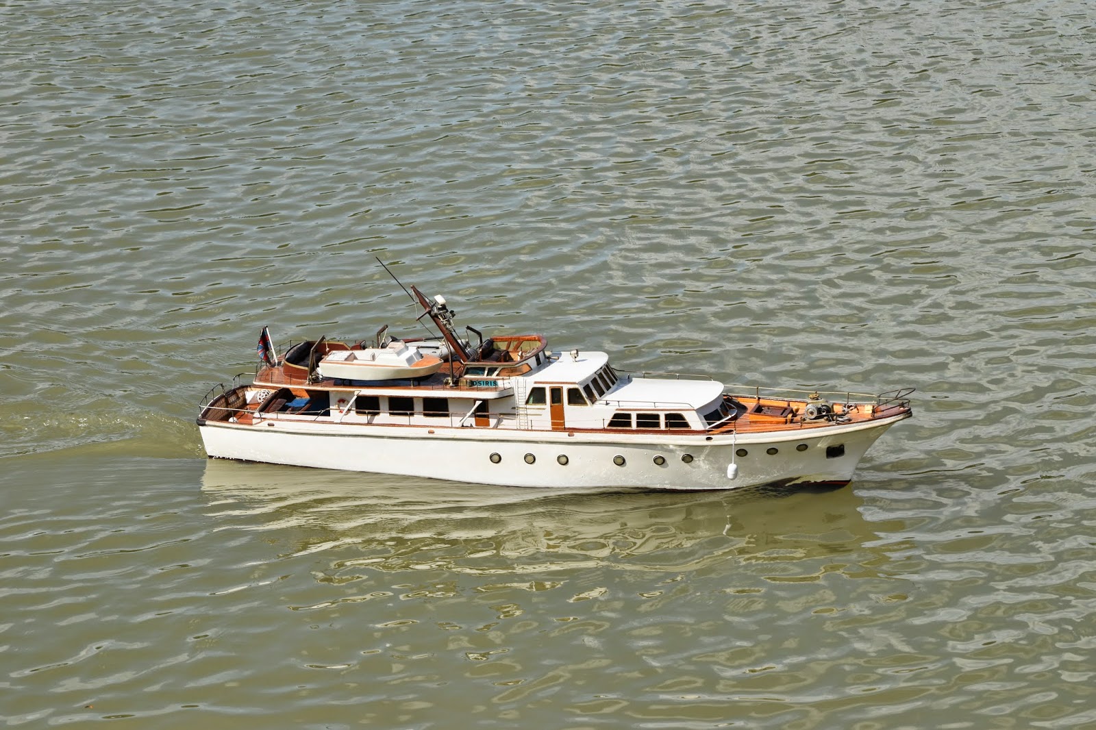MAQUETTES NAVIGANTES: Manifestation de modélisme naval à Saint-Macaire