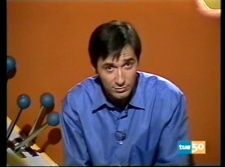 DR. INFRASER: Momentos de tv: Juego de niños.