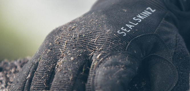 Best Winter Gloves For Farming | Complete Outdoors