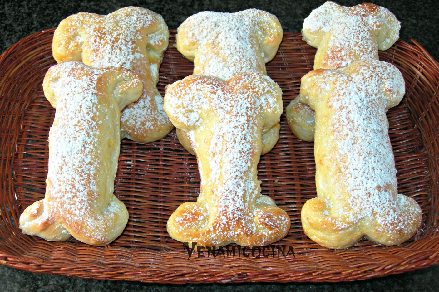 Ven a mi cocina: Huesitos de Pan. Receta de Halloween