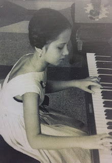 EVA MARÍA ZUK: UNA CONJUGACIÓN DE ARTE Y TALENTO ~ Blog SOMEGEM