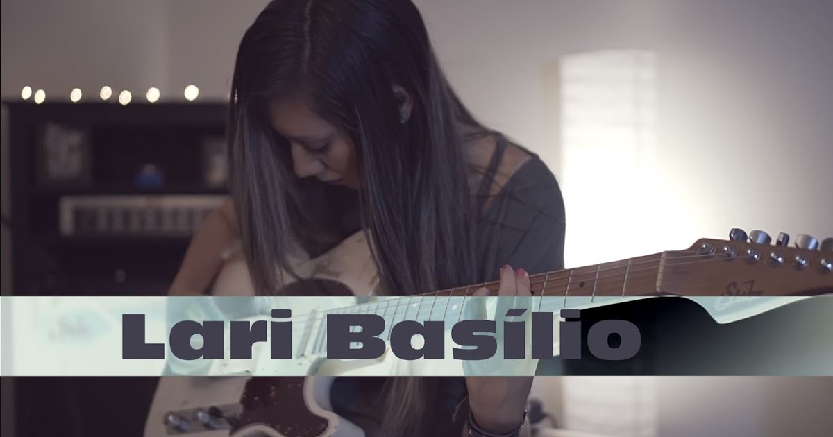 Lari Basílio: Random Notes & Chords