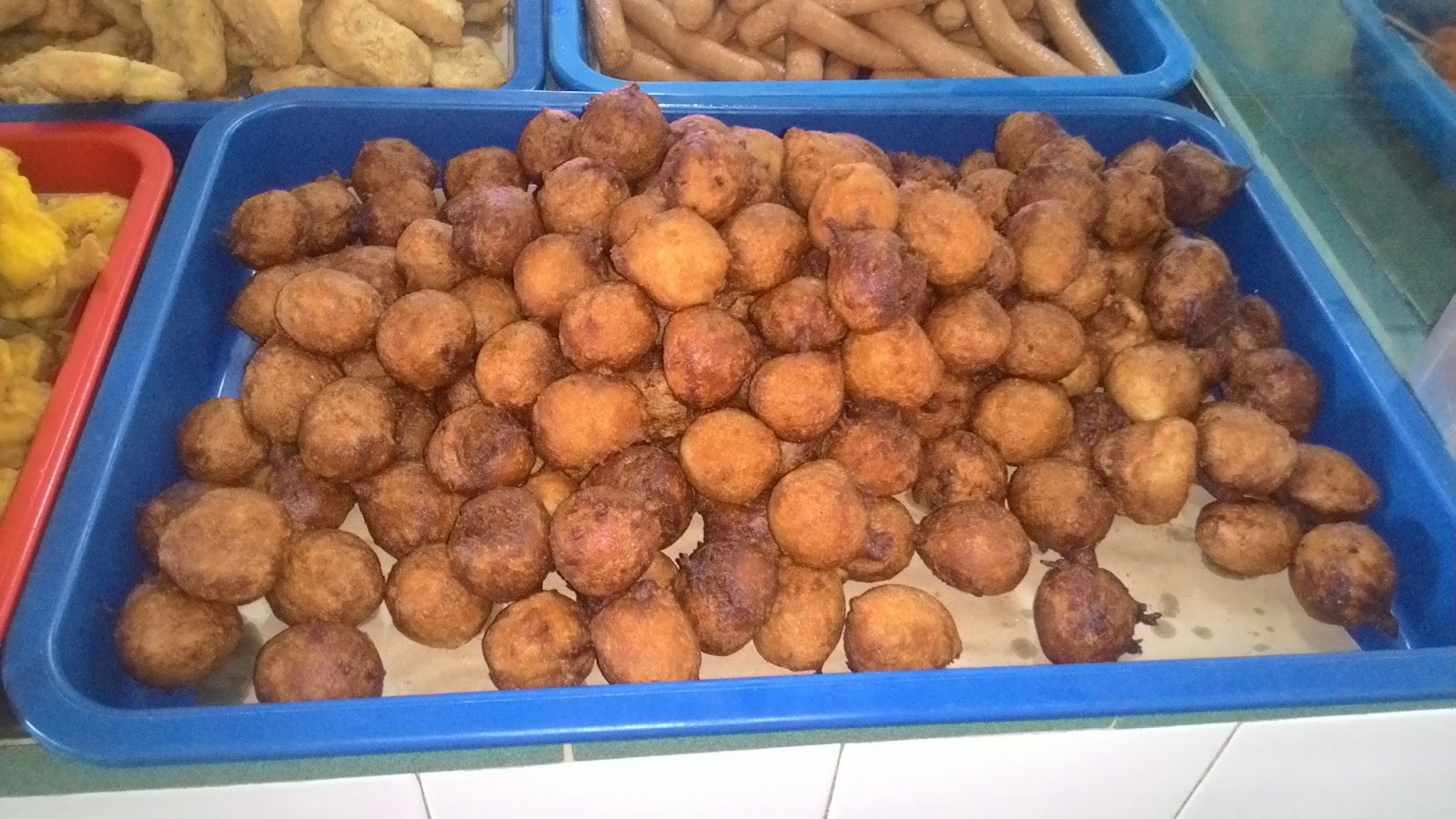 HEM: PEMANTAUAN MAKANAN DI KANTIN