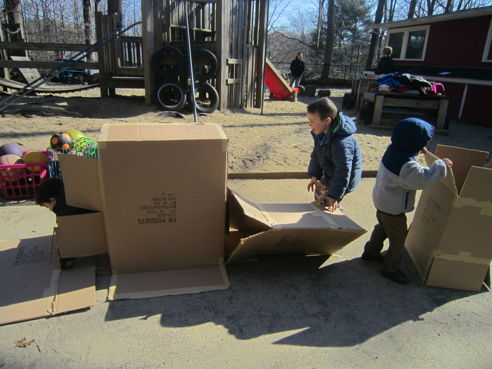 Playfully Learning: Box Play Outside