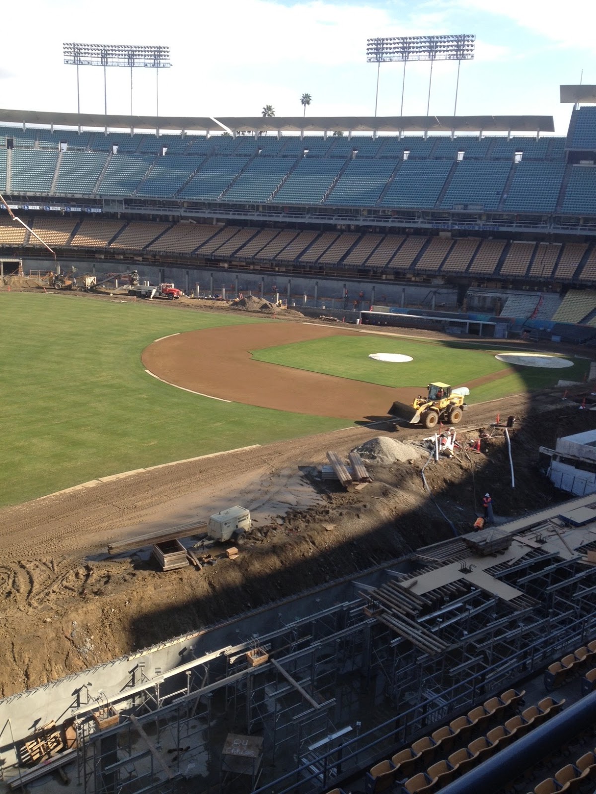 Dodgers Blue Heaven: Dodgers Construction Photo Update and a Signed ...
