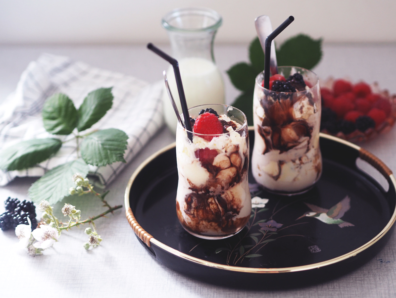 helt og aldeles: NEM DESSERT - DER SMAGER AF "BARNDOM"!