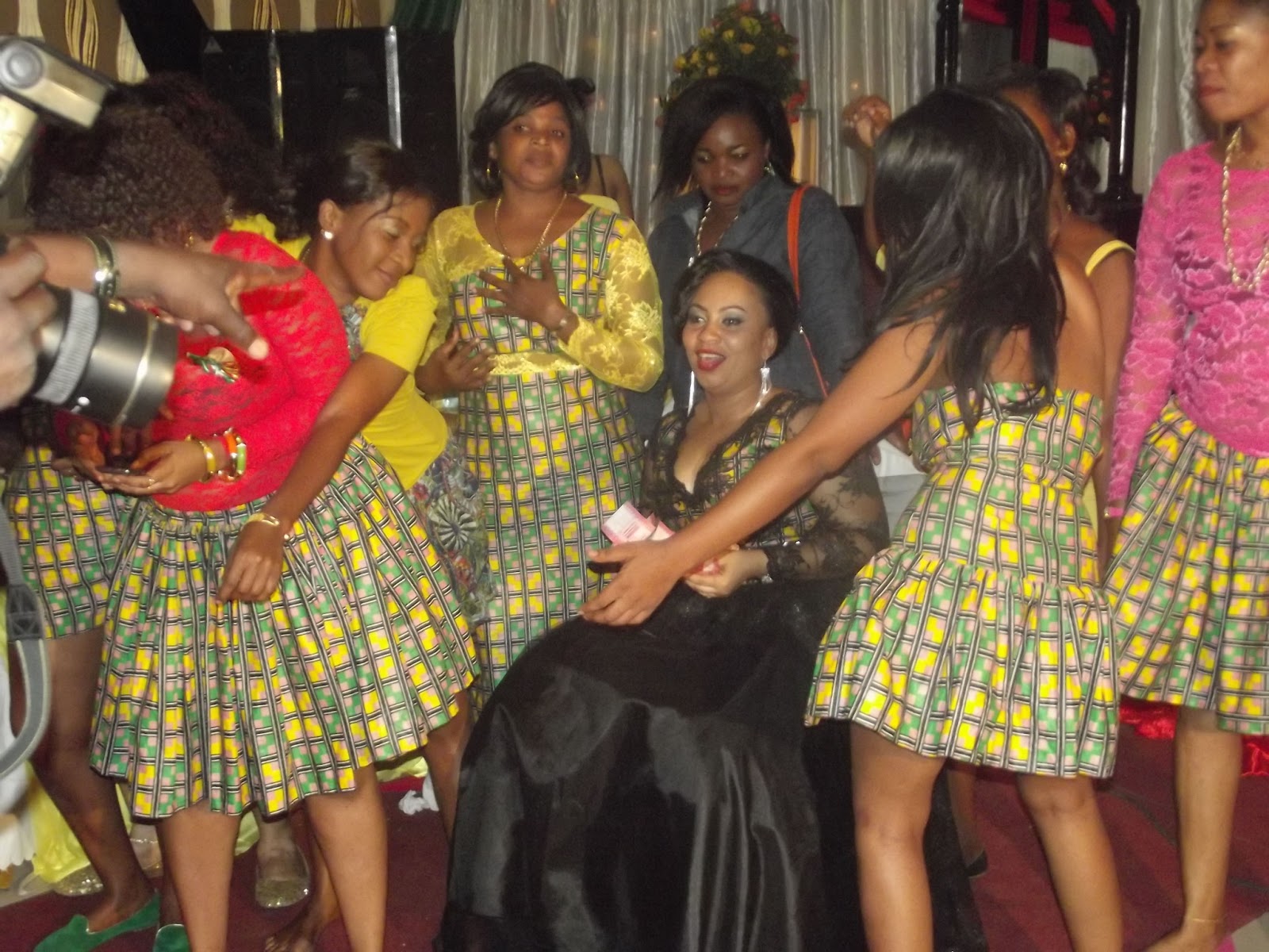 Twende Harusini: JIKONI LEO :: MAMY KIDAWA --- KWALALUMPA SOCIAL HALL