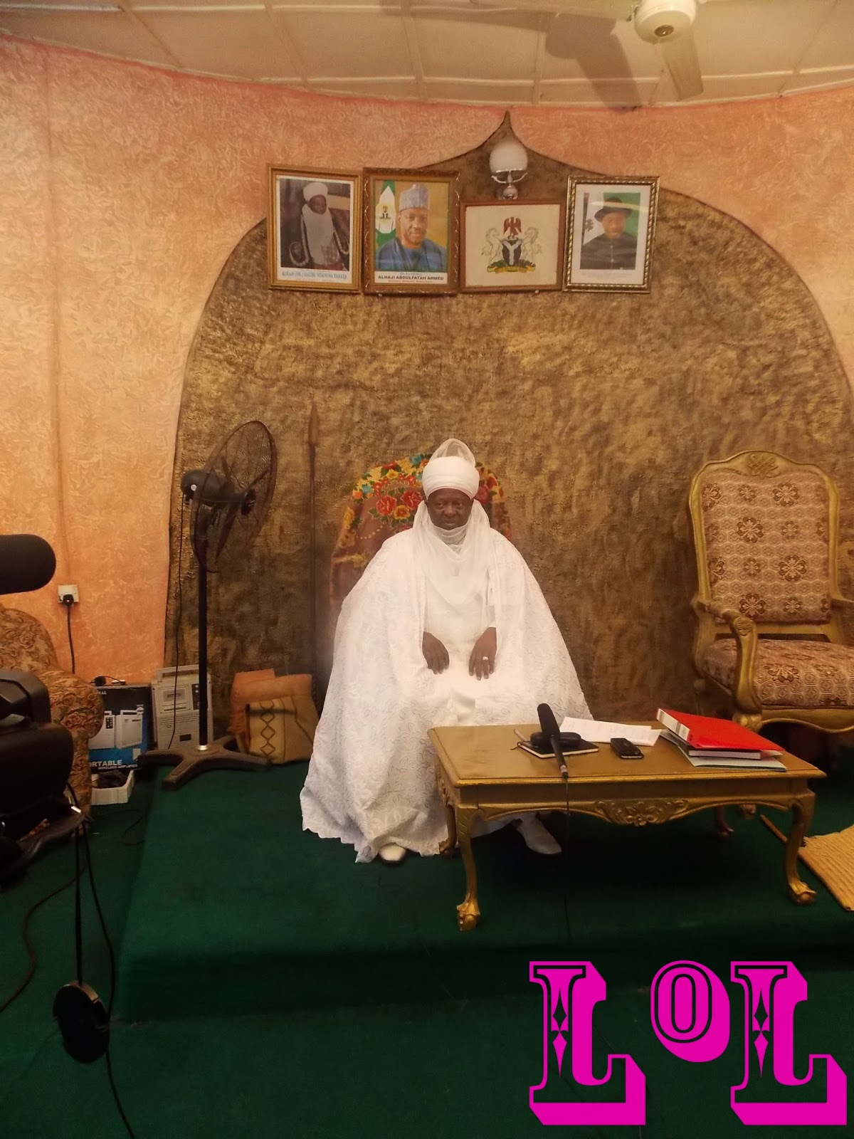 Traveloque: Visit to the palace of the Emir of Shonga town | Labyrinths ...