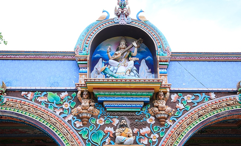 Tamilnadu Tourism: Thanjavur Maratha Palace - Saraswathi Mahal Library