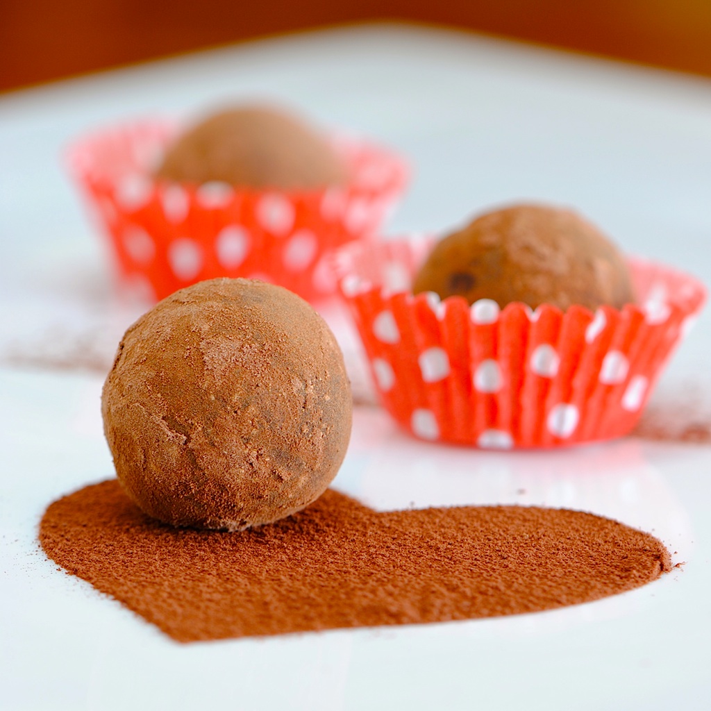 JULES FOOD...: Coco Mocha Truffles...Dairy Free