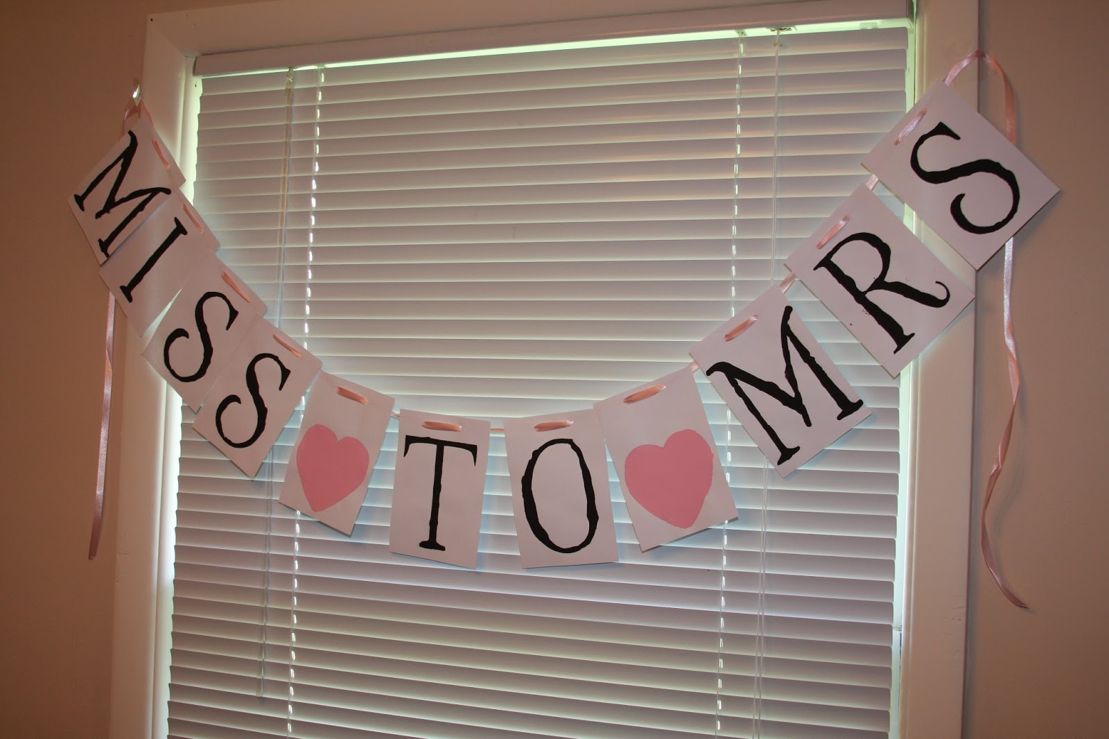Lyndi's Projects: Painted Banner - Miss♥To♥Mrs