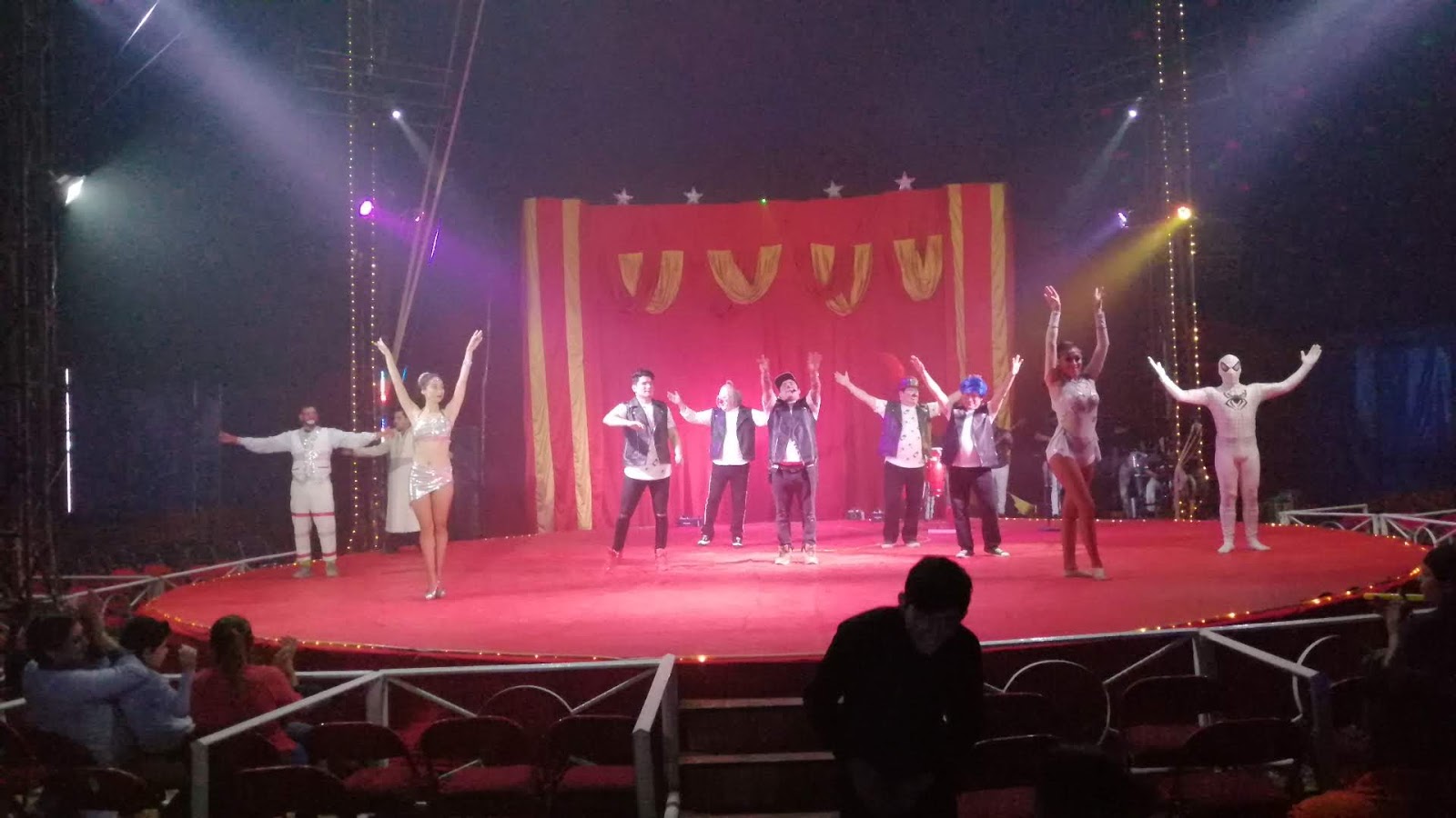 La vida artística de circo: EL ORIGEN DE EL CIRCO :D