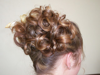 Fashion World: Hairstyles For Prom | Fashion World