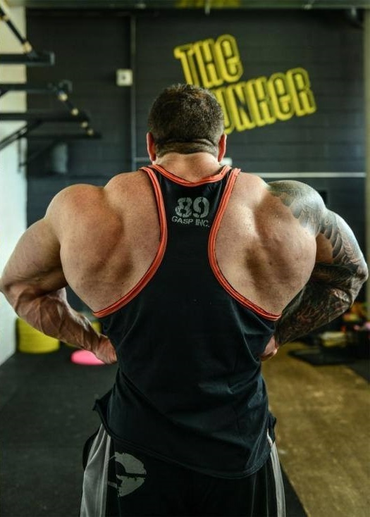 Muscle Lover: Aussie IFBB Pro bodybuilder Luke Schembri (2)