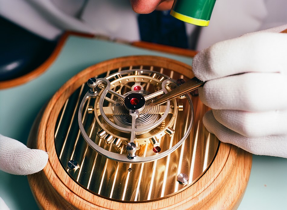 Pergelator: Teaching the Art of Swiss Watchmaking