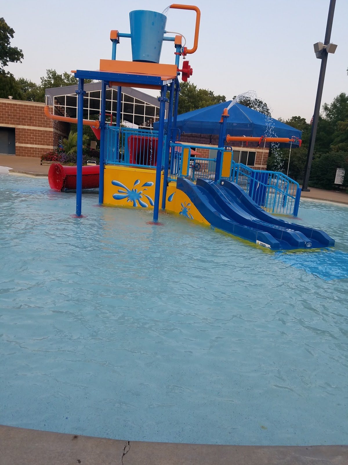 Play St. Louis: Webster Groves Aquatic Center at Memorial Park, Webster ...