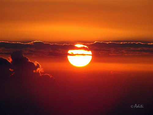 The first rays of the sun shoot in India ~ Top Destinations in India