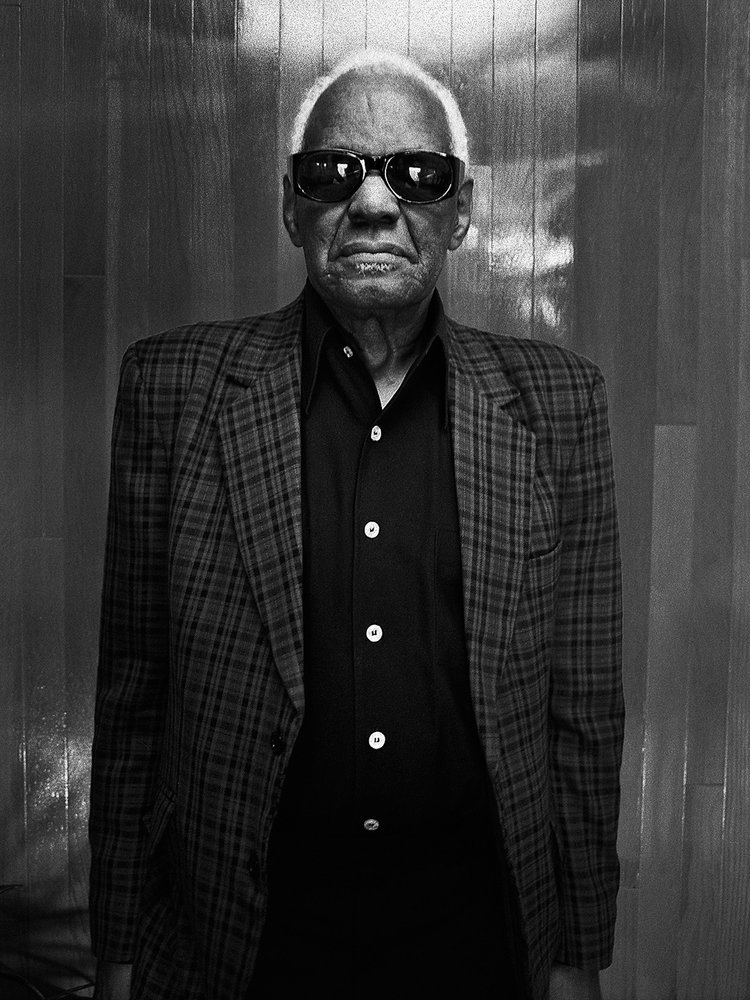 Ray Charles Video Museum: Ray Charles Was In Town - Chronology 2004>
