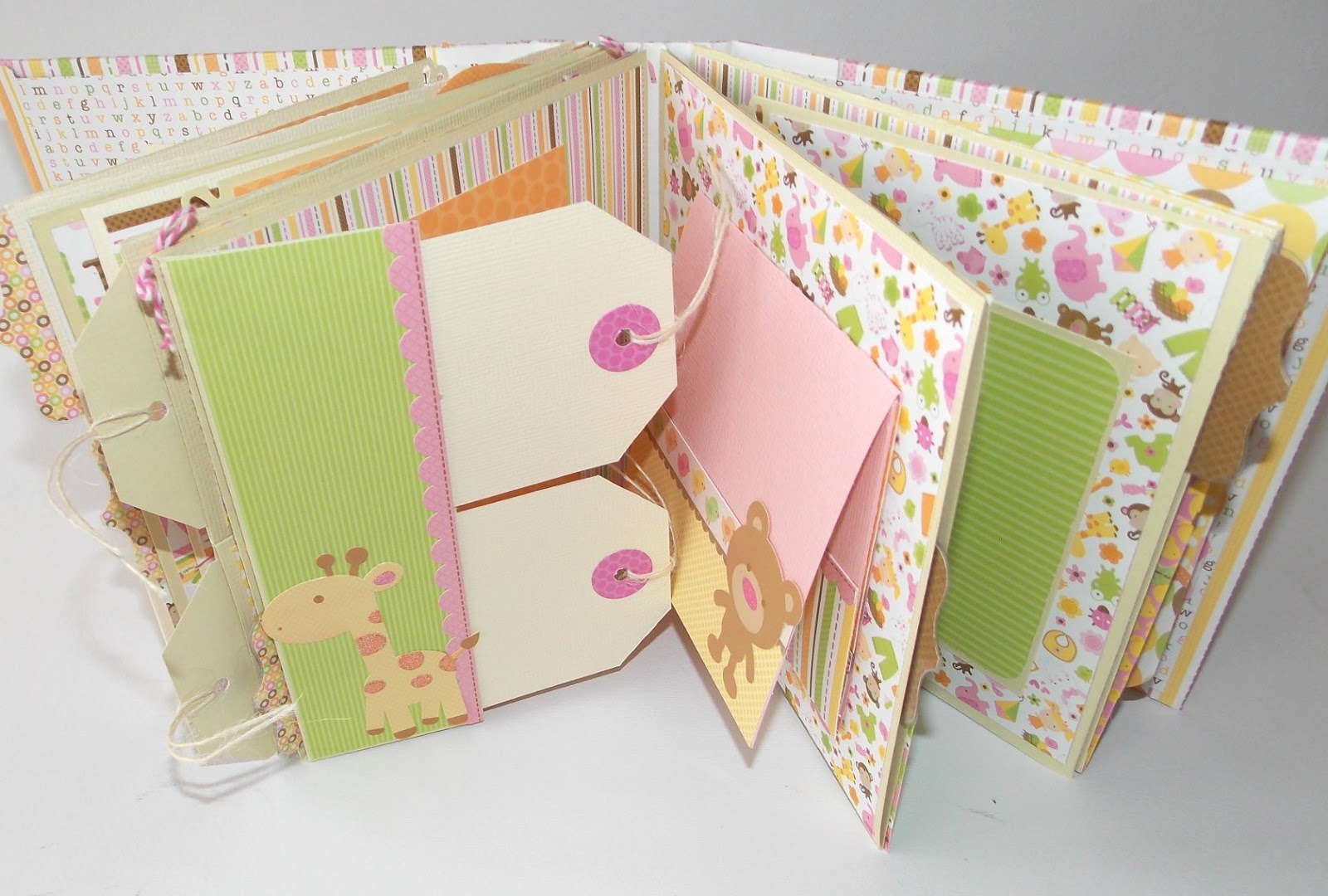 Scrap and life: Taller "Mi primer álbum"