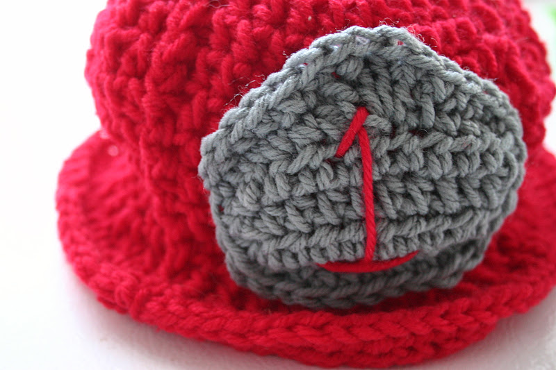 all things fee. where life meets craft: Little Fireman Hat!