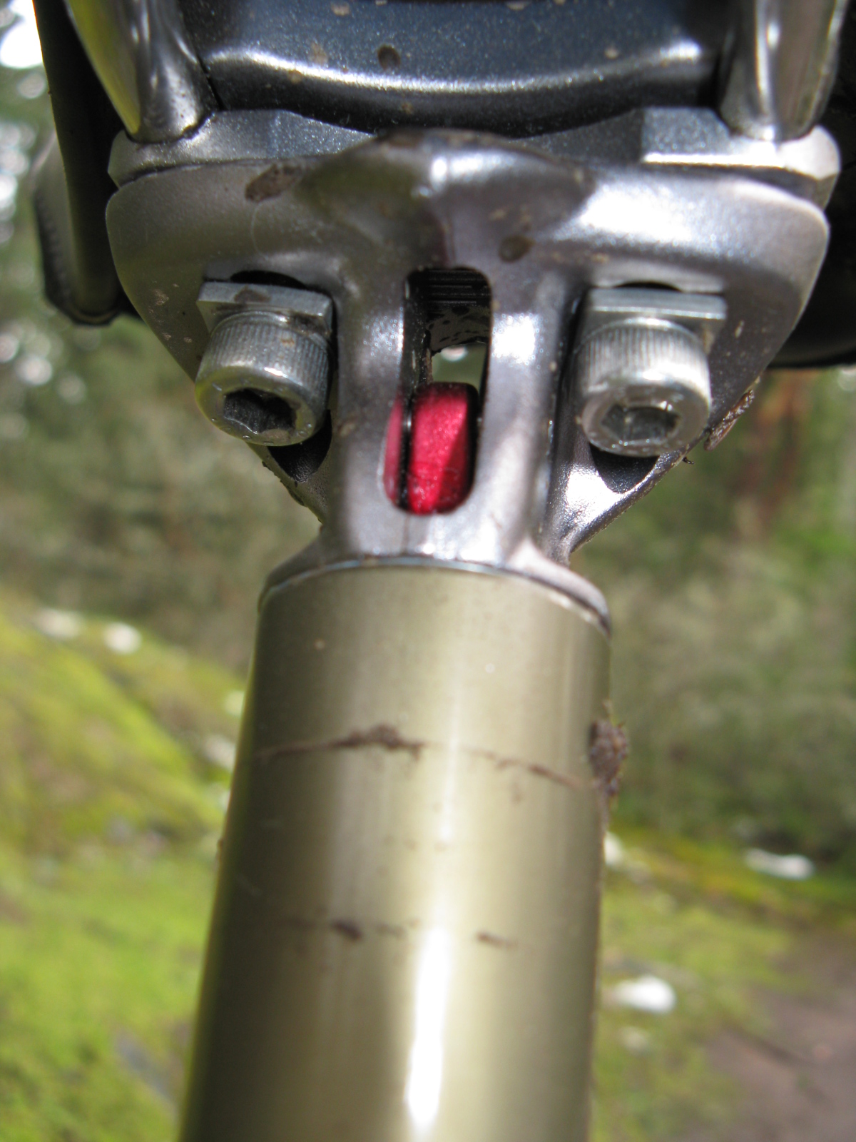 Singletrack Geek: Initial Review - Kind Shock KS i950-R