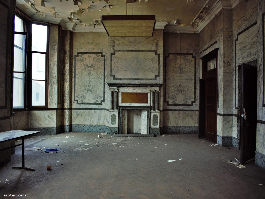 Esoteric Eric: In Accordance with Ordinance : Vickers Building ...