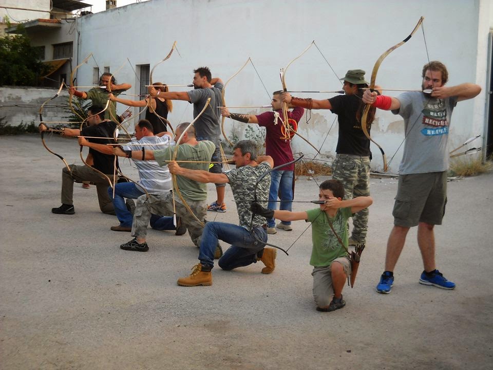 ΚΟΡΥΒΑΝΤΕΣ: Traditional Archery Training in Athens / Greece , August 31 ...