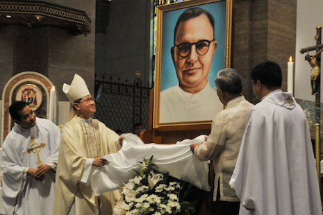 The Pinoy Catholic: Manila starts beatification process of U.S. Jesuit
